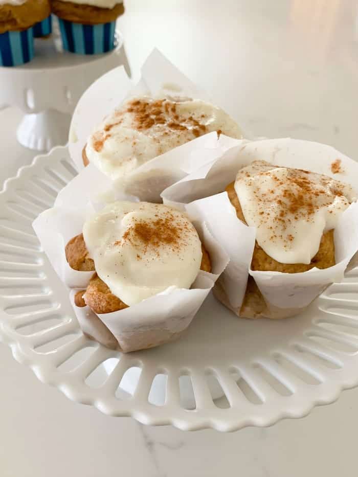 Yummy Fall Cupcakes - A Simple Cupcake Recipe!