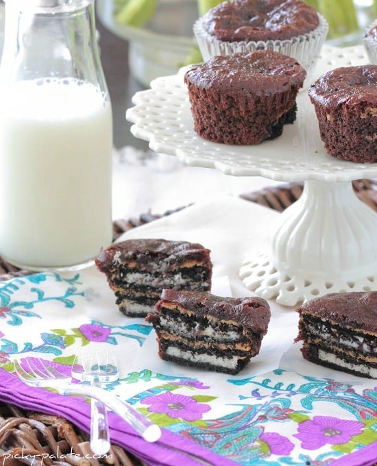 Peanut Butter Oreo Brownie Cakes | Stuffed Brownie Cupcakes Recipe