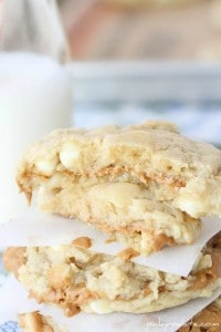 Biscoff Stuffed White Chocolate Chip Cookies | Easy Homemade Cookies