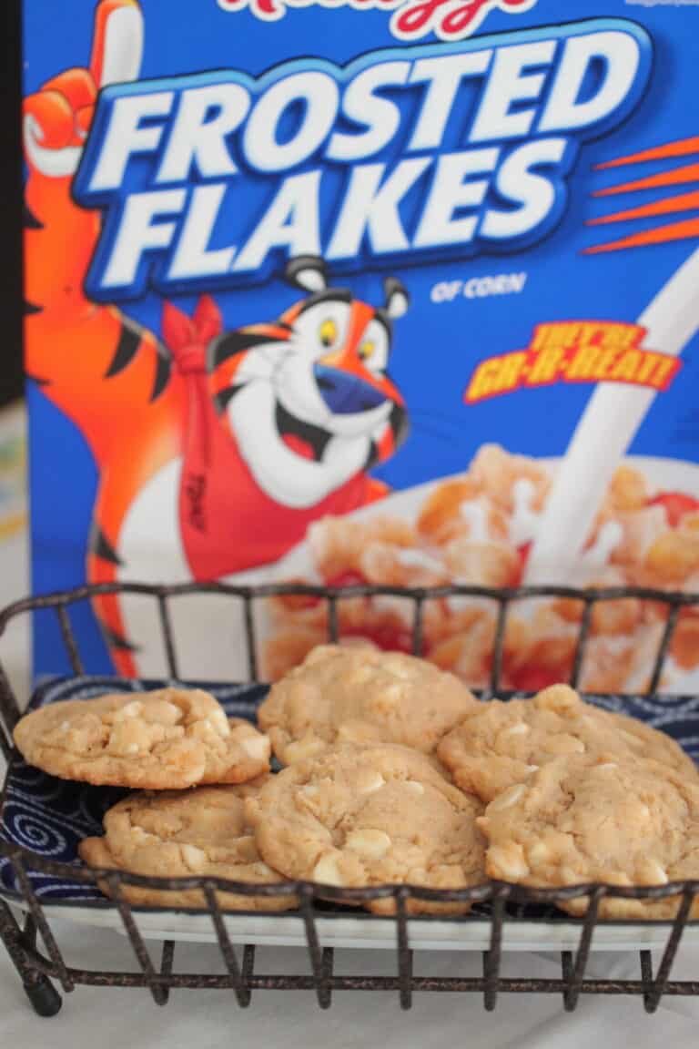 Frosted Flakes White Chocolate Chip Cookies | Best Cookie