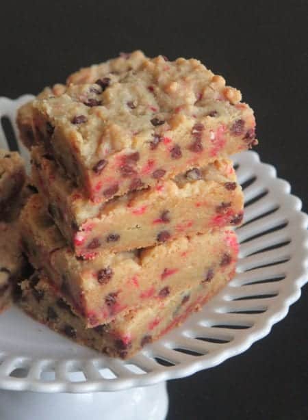 Candy Cane Chocolate Chip Cookie Bar Recipe - Picky Palate