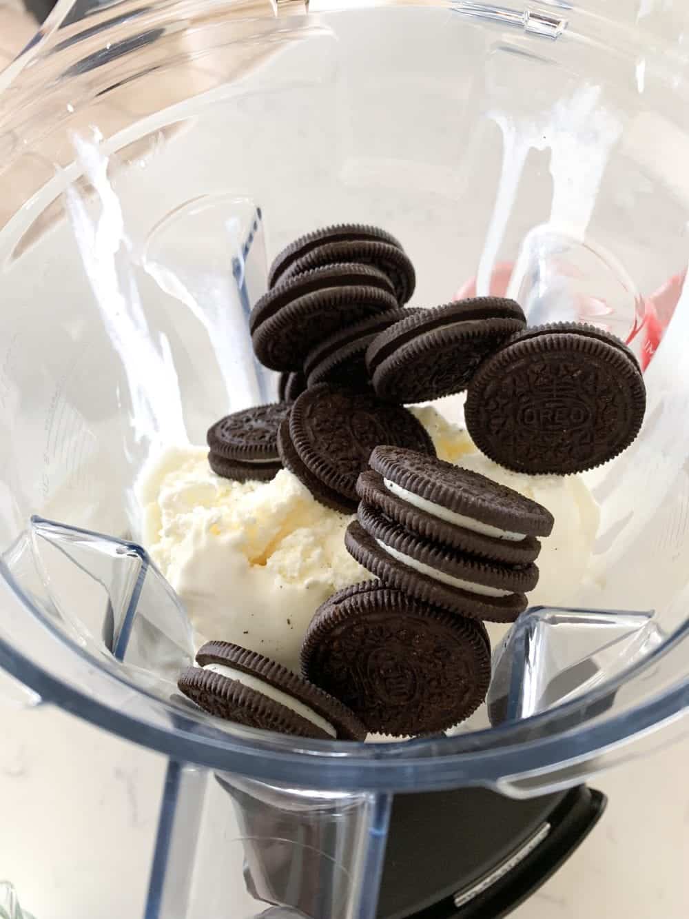 Mickey Cookies and Cream Milkshake | Best Oreo Milkshake Recipe