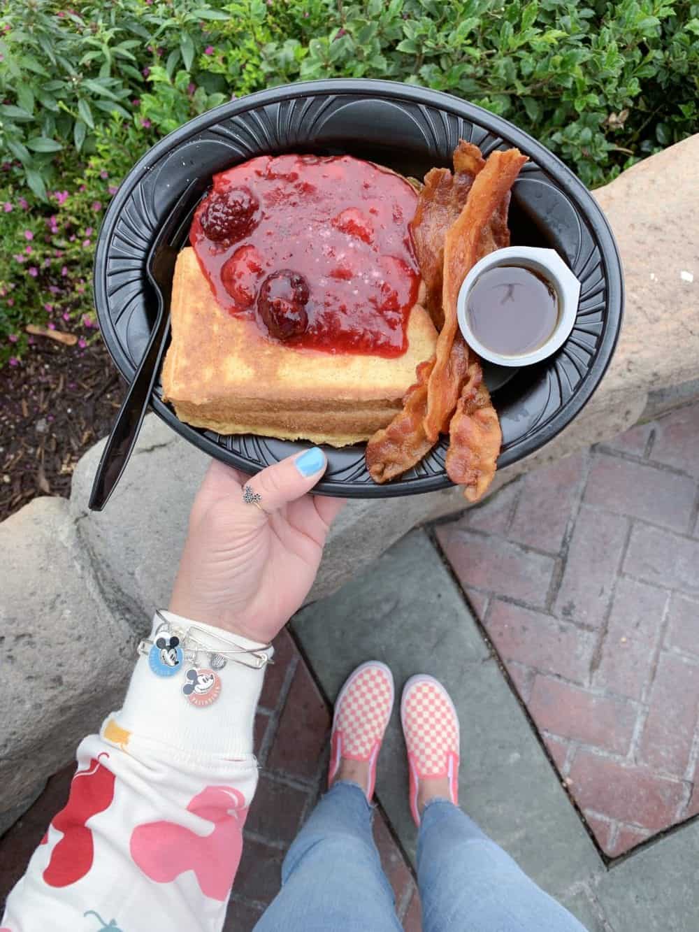 Best Disneyland Restaurants For Breakfast! - Disney Hungry